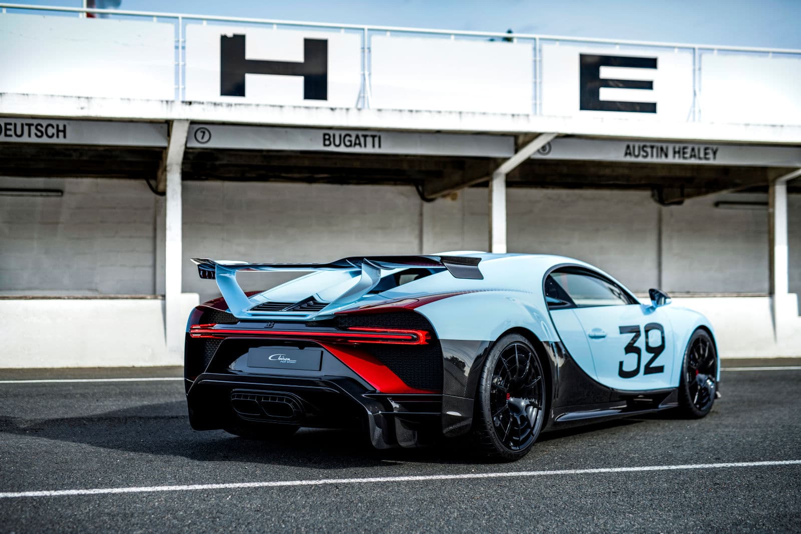 ‘Bugatti Sur Mesure’: Official Customization Program Begins with ...