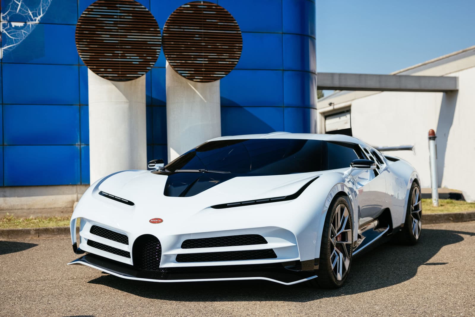 Bugatti Campogalliano – 30 years of Fabbrica Blu – Bugatti Newsroom