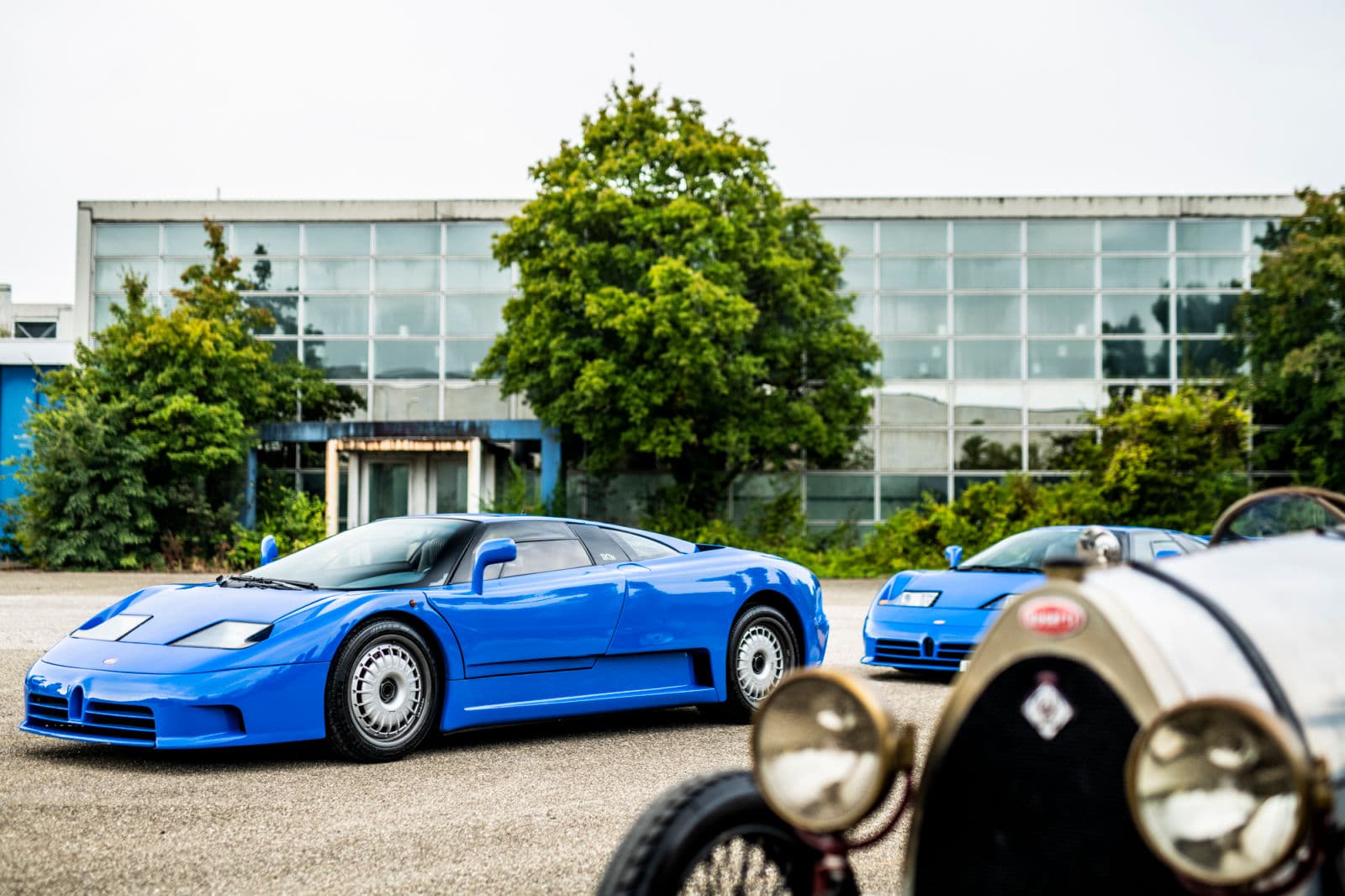 30 Years of the Bugatti EB 110, the First Super Sports Car of the ...